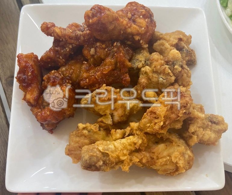 후라이드치킨, 양념치킨, 치킨, 후라이드통닭, 양념통닭, 사진,이미지,일러스트,캘리그라피 - 먹방작가
