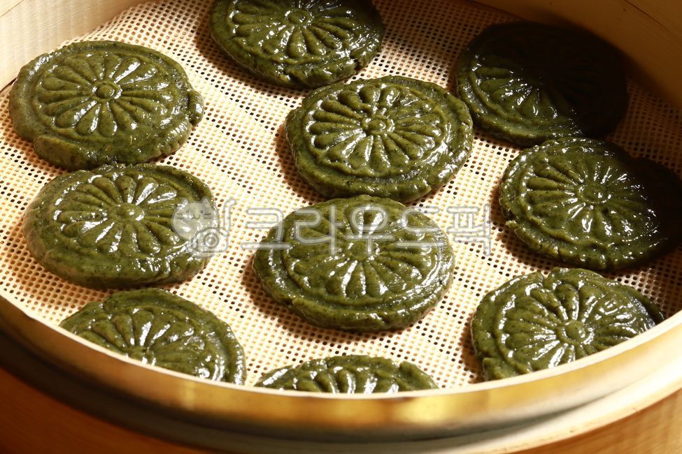 전통음식, 쑥떡, 차륜병, 쑥개떡, 대나무찜기, 사진,이미지,일러스트,캘리그라피 - Nravenda99작가