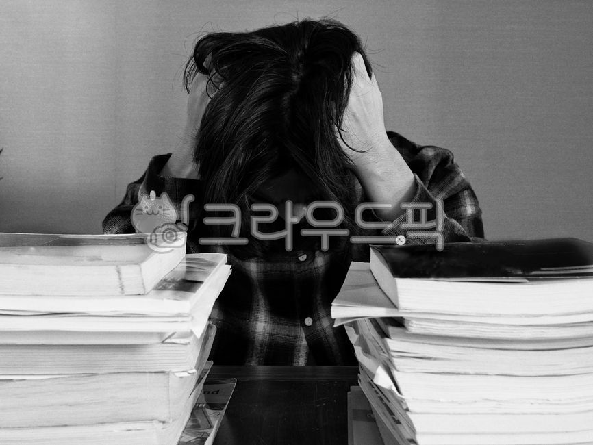 고민, 고뇌, 책, 생각, 손, 사진,이미지,일러스트,캘리그라피 - 공원쟁이작가