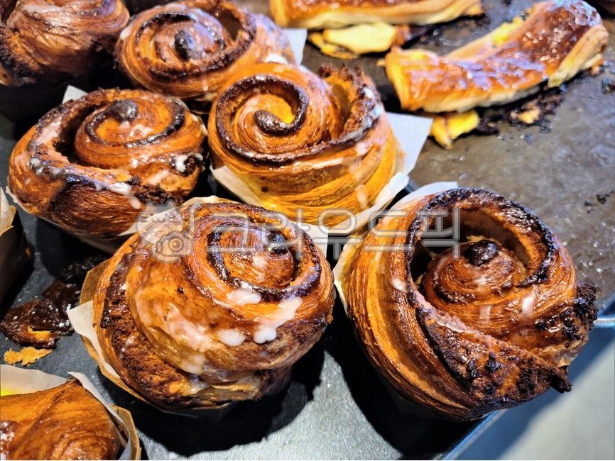 cinnamon, pastry, baking, bread, bakery - Authentic Korean Stock Photos ...