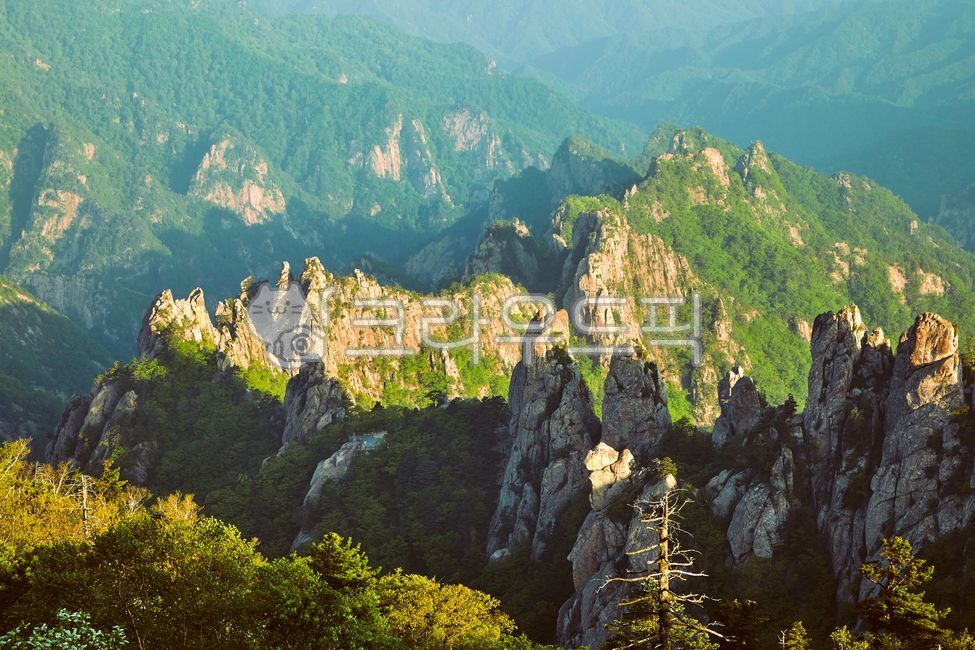 설악산, 설악산국립공원, 용아장성, 설악산용아장성, 능선, 사진,이미지,일러스트,캘리그라피 - 포토비작가