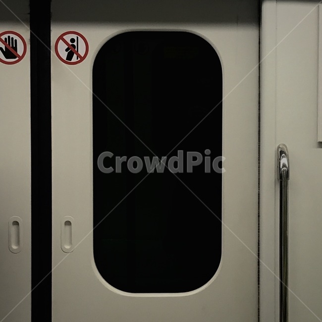 지하철, 문, 심플, 어두움, 자동문, 사진,이미지,일러스트,캘리그라피 - pian91작가