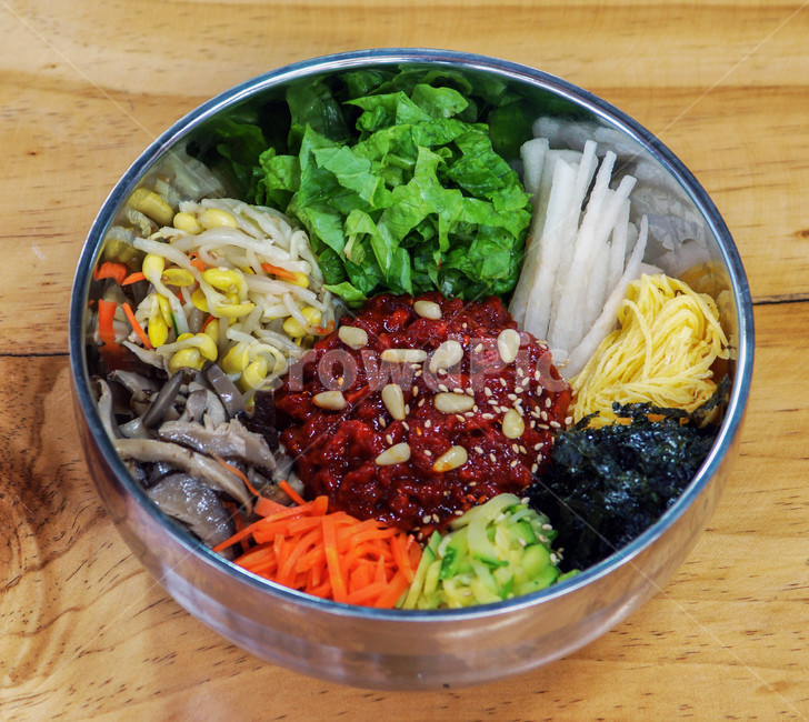 한우육회 육회비빔밥 비빔밥 육회 소고기 사진이미지일러스트캘리그라피 하나둘 디자인작가